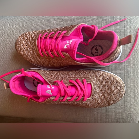 APL | Shoes | Womens Techloom Phantom Size Rose Gold Worn Once Apl And ...